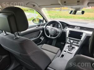 Black Volkswagen Passat B8 2019 in Riga, with an engine capacity of 2.00 L and mileage of 200 thousand km for 12800 €, photo 11 on AUTOMOTO.COM.LV