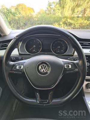 Black Volkswagen Passat B8 2019 in Riga, with an engine capacity of 2.00 L and mileage of 200 thousand km for 12800 €, photo 12 on AUTOMOTO.COM.LV