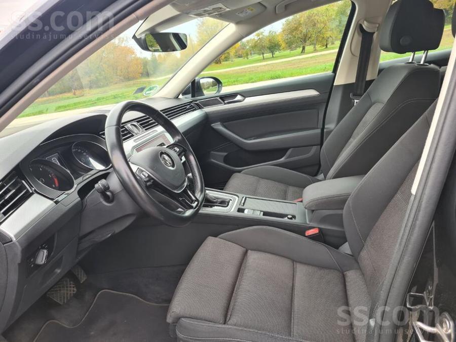 Black Volkswagen Passat B8 2019 in Riga, with an engine capacity of 2.00 L and mileage of 200 thousand km for 12800 €, photo 15 on AUTOMOTO.COM.LV