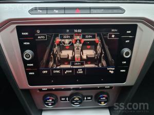 Black Volkswagen Passat B8 2019 in Riga, with an engine capacity of 2.00 L and mileage of 200 thousand km for 12800 €, photo 21 on AUTOMOTO.COM.LV