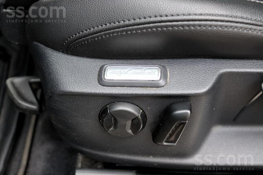 Melns Volkswagen Passat B8 2019 Rīga, ar dzinēja tilpumu 2.00 L un nobraukumu 224 tūkst. km par 13490 €, foto 23 vietnē AUTOMOTO.COM.LV