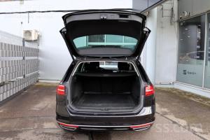 Melns Volkswagen Passat B8 2019 Rīga, ar dzinēja tilpumu 2.00 L un nobraukumu 224 tūkst. km par 13490 €, foto 30 vietnē AUTOMOTO.COM.LV