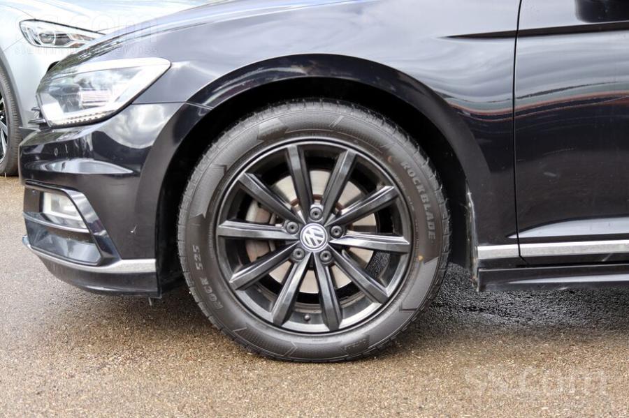 Melns Volkswagen Passat B8 2019 Rīga, ar dzinēja tilpumu 2.00 L un nobraukumu 224 tūkst. km par 13490 €, foto 34 vietnē AUTOMOTO.COM.LV