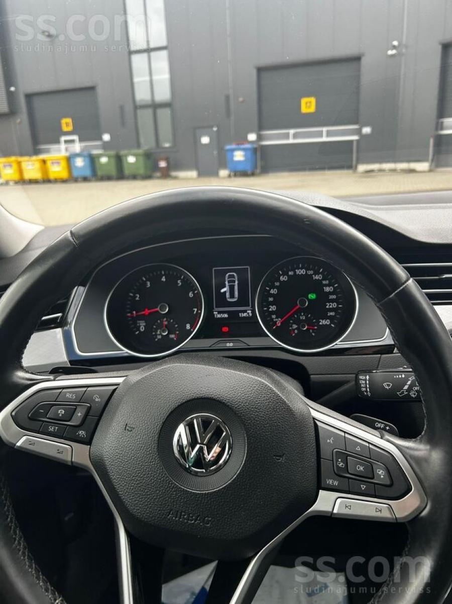 Melns Volkswagen Passat B8 2020 Rīga, ar dzinēja tilpumu 1.50 L un nobraukumu 132 tūkst. km par 15000 €, foto 12 vietnē AUTOMOTO.COM.LV