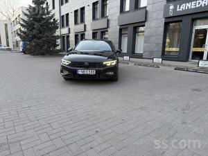 Black Volkswagen Passat B8 2020 in Klaipeda, with an engine capacity of 2.00 L and mileage of 235 thousand km for 21900 €, photo 3 on AUTOMOTO.COM.LV