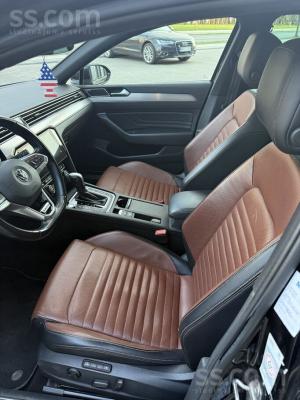 Black Volkswagen Passat B8 2020 in Klaipeda, with an engine capacity of 2.00 L and mileage of 235 thousand km for 21900 €, photo 10 on AUTOMOTO.COM.LV