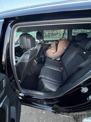 Black Volkswagen Passat B8 2020 in Riga, with an engine capacity of 2.00 L and mileage of 273 thousand km for 14900 €, photo 10 on AUTOMOTO.COM.LV