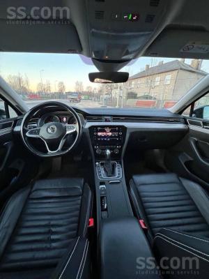 Black Volkswagen Passat B8 2020 in Riga, with an engine capacity of 2.00 L and mileage of 273 thousand km for 14900 €, photo 12 on AUTOMOTO.COM.LV