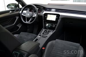 Черный Фольксваген Пассат Б8 2020 в Тукумс, объемом двигателя 2.00 л и пробегом 185 тыс. км за 17690 €, фото 13 на AUTOMOTO.COM.LV