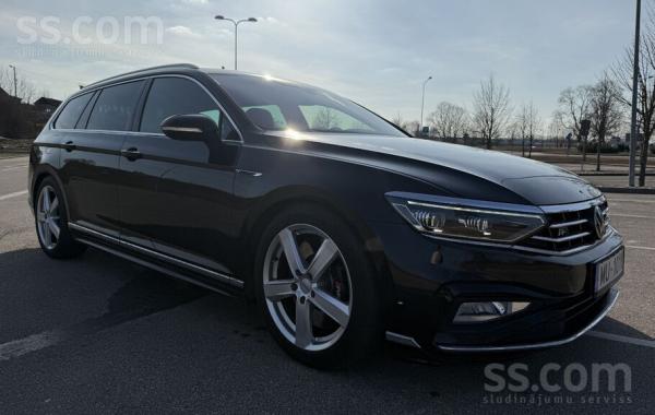 Black Volkswagen Passat B8 2021 in Daugavpils, with an engine capacity of 2.00 L and mileage of 56 thousand km for 29490 €, photo 5 on AUTOMOTO.COM.LV