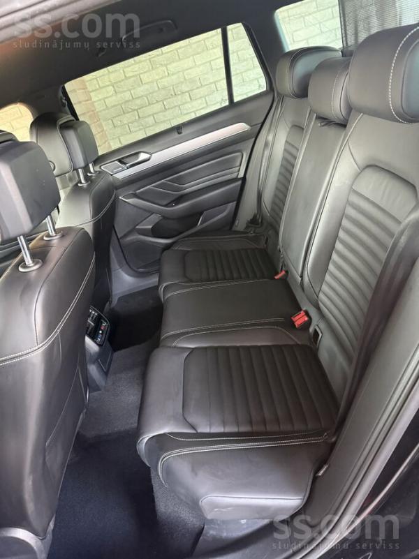 Black Volkswagen Passat B8 2021 in Daugavpils, with an engine capacity of 2.00 L and mileage of 56 thousand km for 29490 €, photo 10 on AUTOMOTO.COM.LV