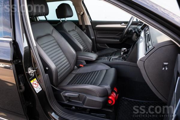 Black Volkswagen Passat B8 2021 in Riga, with an engine capacity of 1.40 L and mileage of 92 thousand km for 23500 €, photo 7 on AUTOMOTO.COM.LV