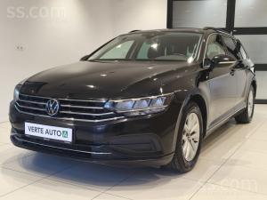 Black Volkswagen Passat B8 2021 in Riga, with an engine capacity of 1.50 L and mileage of 180 thousand km for 14490 €, photo 4 on AUTOMOTO.COM.LV