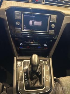 Black Volkswagen Passat B8 2021 in Riga, with an engine capacity of 1.50 L and mileage of 180 thousand km for 14490 €, photo 10 on AUTOMOTO.COM.LV