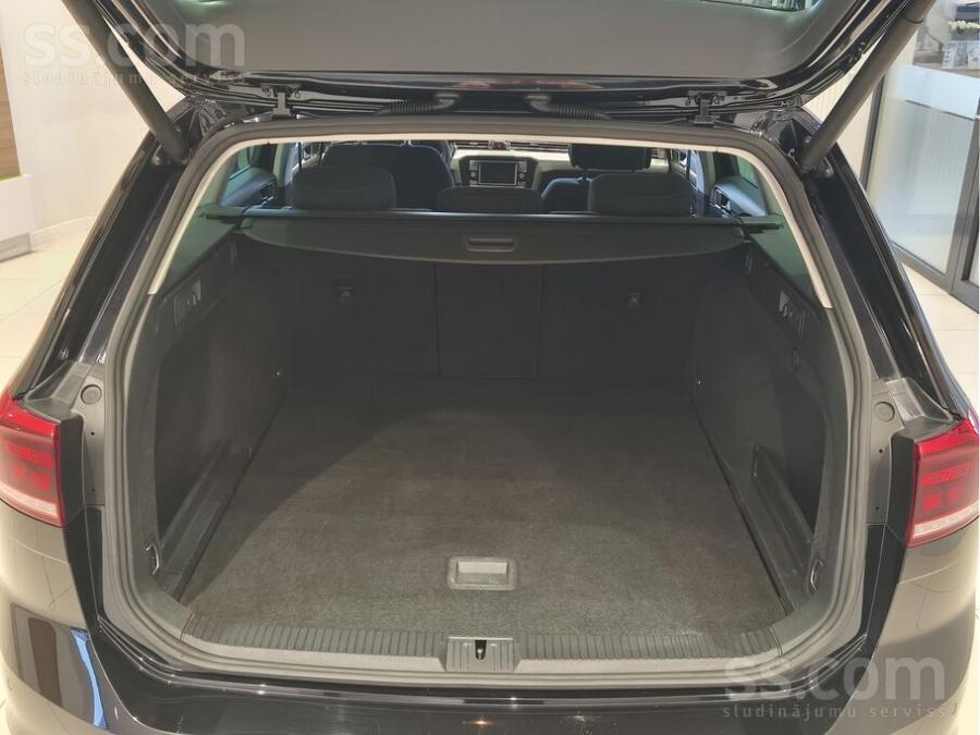 Black Volkswagen Passat B8 2021 in Riga, with an engine capacity of 1.50 L and mileage of 180 thousand km for 14490 €, photo 17 on AUTOMOTO.COM.LV