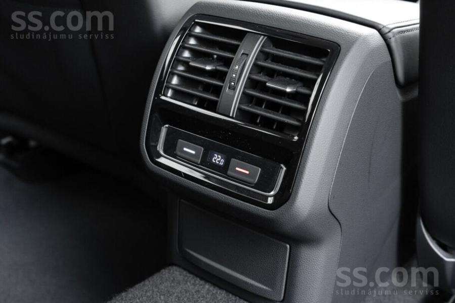 Black Volkswagen Passat B8 2021 in Riga, with an engine capacity of 2.00 L and mileage of 152 thousand km for 24050 €, photo 10 on AUTOMOTO.COM.LV