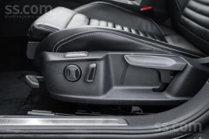 Black Volkswagen Passat B8 2021 in Riga, with an engine capacity of 2.00 L and mileage of 152 thousand km for 24050 €, photo 15 on AUTOMOTO.COM.LV