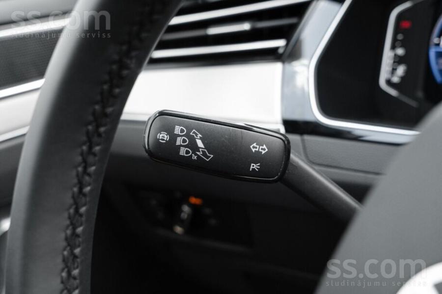 Black Volkswagen Passat B8 2021 in Riga, with an engine capacity of 2.00 L and mileage of 152 thousand km for 24050 €, photo 18 on AUTOMOTO.COM.LV