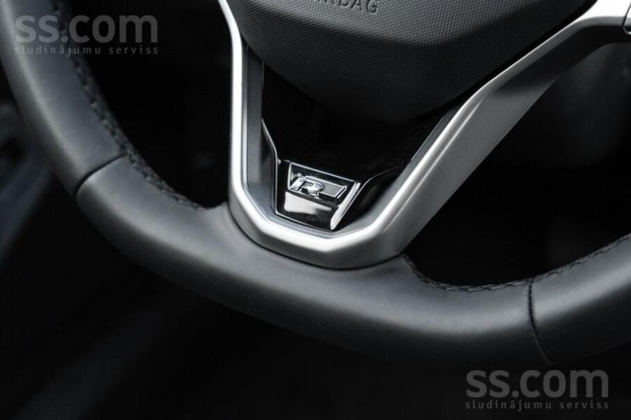 Black Volkswagen Passat B8 2021 in Riga, with an engine capacity of 2.00 L and mileage of 152 thousand km for 24050 €, photo 35 on AUTOMOTO.COM.LV