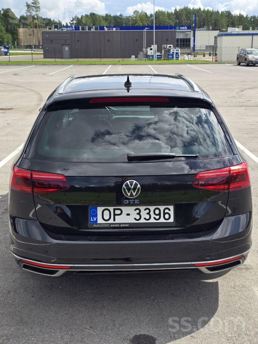 Black Volkswagen Passat B8 2021 in Riga, with an engine capacity of 1.40 L and mileage of 189 thousand km for 21500 €, photo 8 on AUTOMOTO.COM.LV