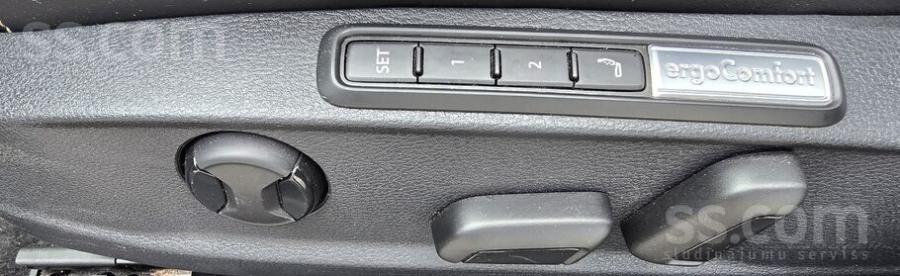 Black Volkswagen Passat B8 2021 in Riga, with an engine capacity of 1.40 L and mileage of 189 thousand km for 21500 €, photo 14 on AUTOMOTO.COM.LV