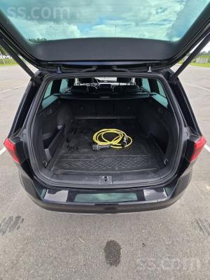 Black Volkswagen Passat B8 2021 in Riga, with an engine capacity of 1.40 L and mileage of 189 thousand km for 21500 €, photo 18 on AUTOMOTO.COM.LV