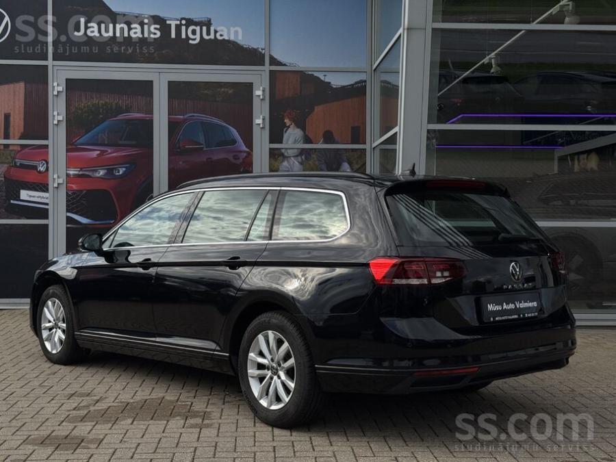 Black Volkswagen Passat B8 2021 in Valmiera, with an engine capacity of 2.00 L and mileage of 136 thousand km for 16500 €, photo 5 on AUTOMOTO.COM.LV