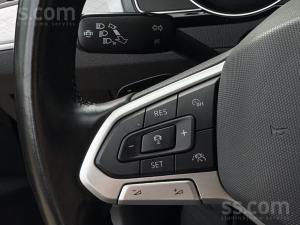 Black Volkswagen Passat B8 2021 in Valmiera, with an engine capacity of 2.00 L and mileage of 136 thousand km for 16500 €, photo 11 on AUTOMOTO.COM.LV