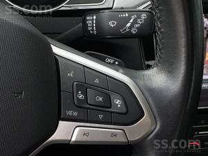 Black Volkswagen Passat B8 2021 in Valmiera, with an engine capacity of 2.00 L and mileage of 136 thousand km for 16500 €, photo 12 on AUTOMOTO.COM.LV