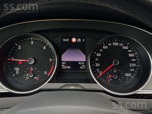 Black Volkswagen Passat B8 2021 in Valmiera, with an engine capacity of 2.00 L and mileage of 136 thousand km for 16500 €, photo 13 on AUTOMOTO.COM.LV