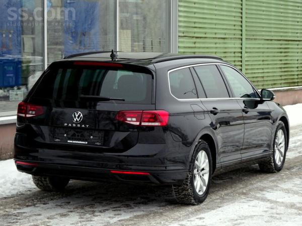 Black Volkswagen Passat B8 2022 in Riga, with an engine capacity of 2.00 L and mileage of 152 thousand km for 16900 €, photo 2 on AUTOMOTO.COM.LV