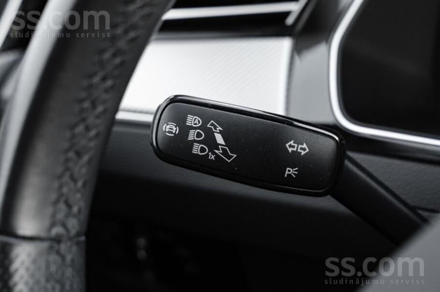 Black Volkswagen Passat B8 2022 in Riga, with an engine capacity of 2.00 L and mileage of 143 thousand km for 24500 €, photo 18 on AUTOMOTO.COM.LV