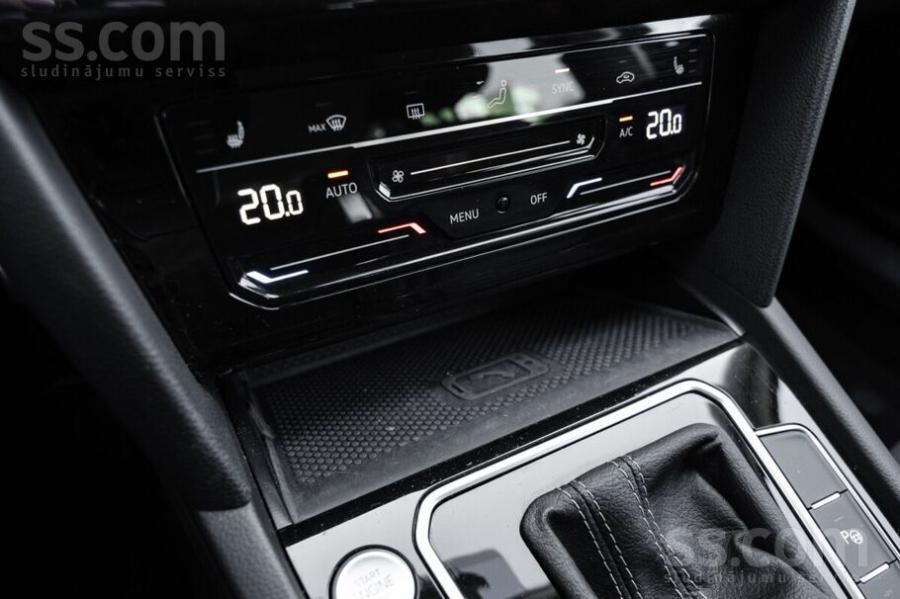 Black Volkswagen Passat B8 2022 in Riga, with an engine capacity of 2.00 L and mileage of 143 thousand km for 24500 €, photo 25 on AUTOMOTO.COM.LV