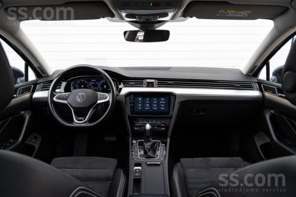 Black Volkswagen Passat B8 2022 in Riga, with an engine capacity of 2.00 L and mileage of 142 thousand km for 23950 €, photo 8 on AUTOMOTO.COM.LV