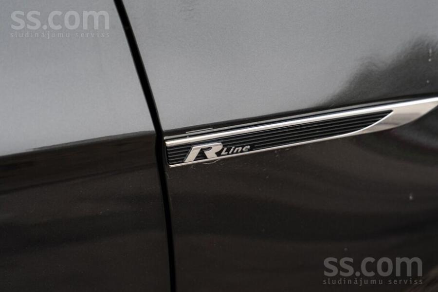 Black Volkswagen Passat B8 2022 in Riga, with an engine capacity of 2.00 L and mileage of 155 thousand km for 22900 €, photo 8 on AUTOMOTO.COM.LV
