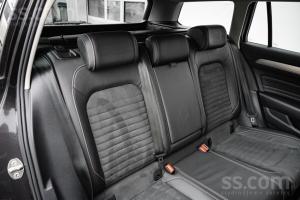 Black Volkswagen Passat B8 2022 in Riga, with an engine capacity of 2.00 L and mileage of 155 thousand km for 22900 €, photo 12 on AUTOMOTO.COM.LV