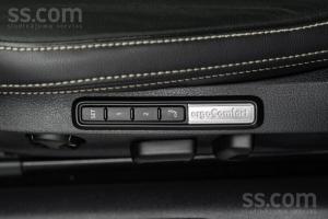 Black Volkswagen Passat B8 2022 in Riga, with an engine capacity of 2.00 L and mileage of 155 thousand km for 22900 €, photo 16 on AUTOMOTO.COM.LV