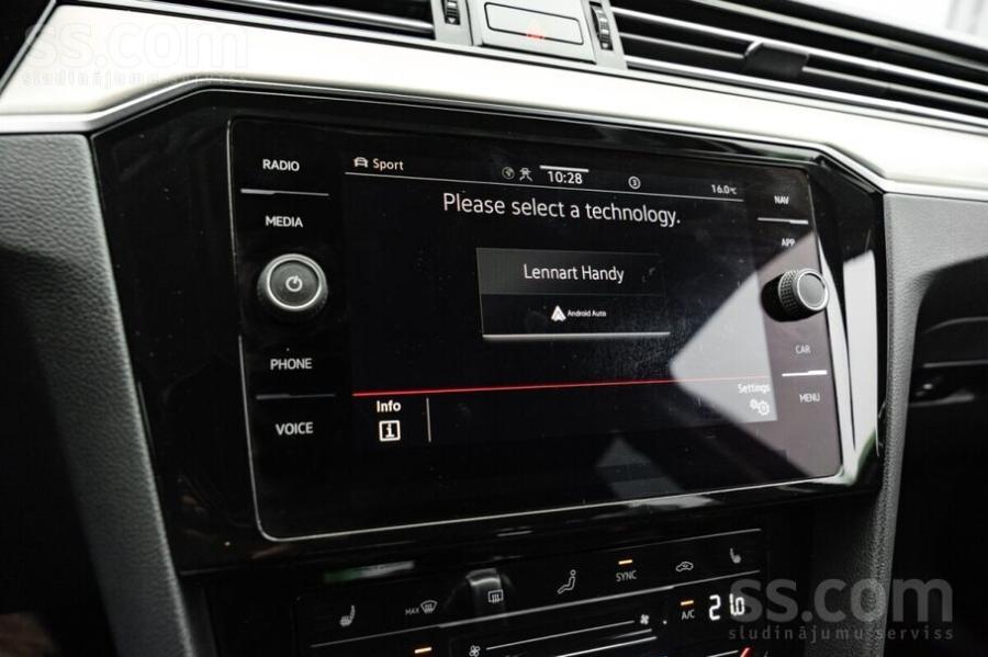 Black Volkswagen Passat B8 2022 in Riga, with an engine capacity of 2.00 L and mileage of 155 thousand km for 22900 €, photo 29 on AUTOMOTO.COM.LV