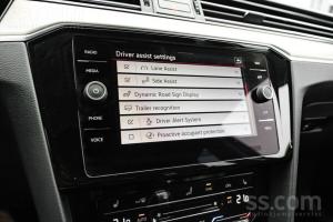 Black Volkswagen Passat B8 2022 in Riga, with an engine capacity of 2.00 L and mileage of 155 thousand km for 22900 €, photo 32 on AUTOMOTO.COM.LV