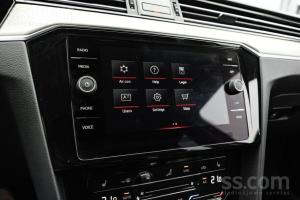 Black Volkswagen Passat B8 2022 in Riga, with an engine capacity of 2.00 L and mileage of 155 thousand km for 22900 €, photo 33 on AUTOMOTO.COM.LV