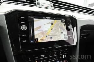 Black Volkswagen Passat B8 2022 in Riga, with an engine capacity of 2.00 L and mileage of 155 thousand km for 22900 €, photo 35 on AUTOMOTO.COM.LV