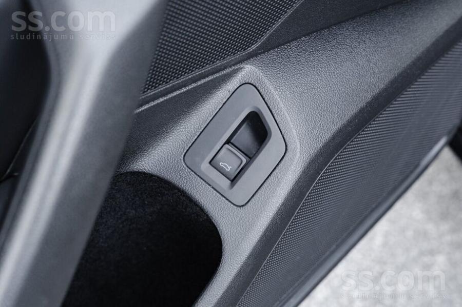 Melns Volkswagen Passat B8 2022 Rīga, ar dzinēja tilpumu 2.00 L un nobraukumu 118 tūkst. km par 23500 €, foto 15 vietnē AUTOMOTO.COM.LV