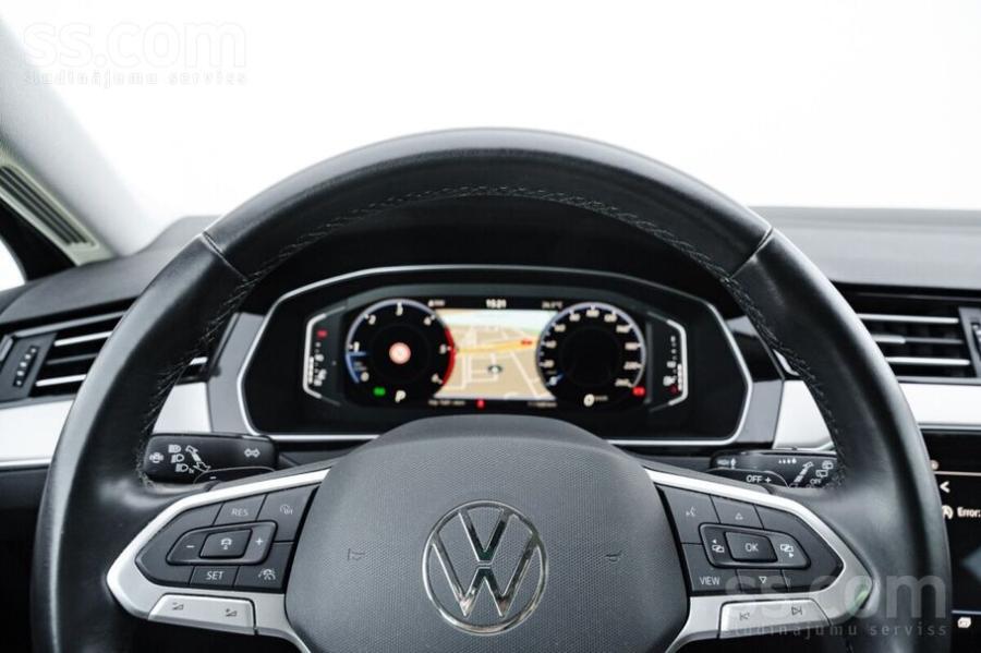 Melns Volkswagen Passat B8 2022 Rīga, ar dzinēja tilpumu 2.00 L un nobraukumu 118 tūkst. km par 23500 €, foto 21 vietnē AUTOMOTO.COM.LV