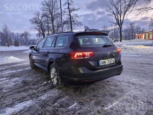 Black Volkswagen Passat B8 2023 in Riga, with an engine capacity of 1.50 L and mileage of 87 thousand km for 22990 €, photo 4 on AUTOMOTO.COM.LV