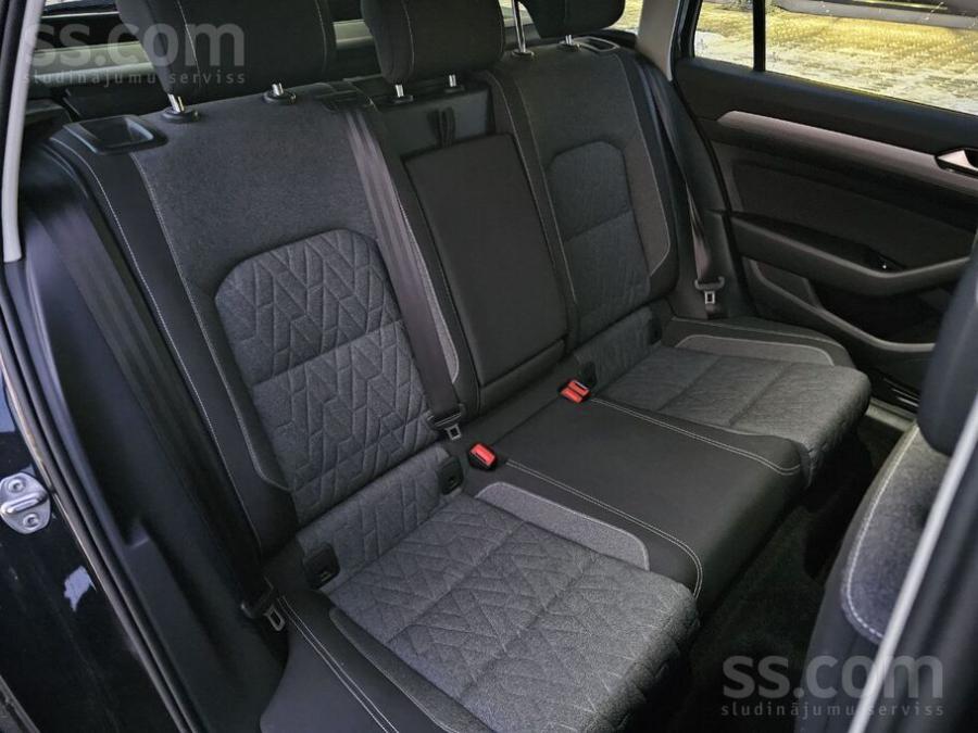 Black Volkswagen Passat B8 2023 in Riga, with an engine capacity of 1.50 L and mileage of 87 thousand km for 22990 €, photo 8 on AUTOMOTO.COM.LV