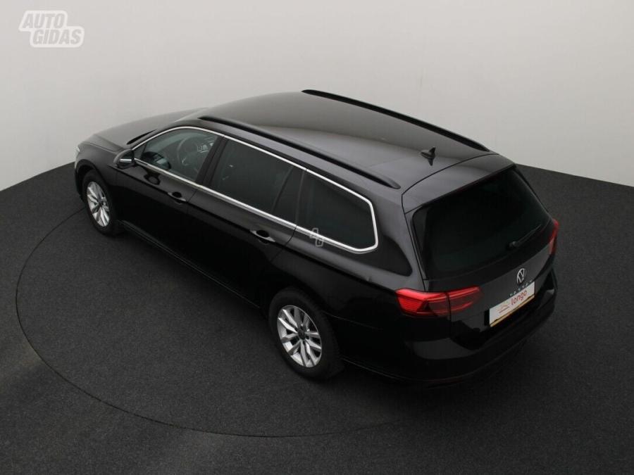 Black Volkswagen Passat B8 2023 in Vilnius, with an engine capacity of 2.00 L and mileage of 170 thousand km for 18599 €, photo 12 on AUTOMOTO.COM.LV