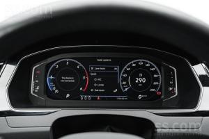 Melns Volkswagen Passat B8 2023 Rīga, ar dzinēja tilpumu 2.00 L un nobraukumu 136 tūkst. km par 23750 €, foto 21 vietnē AUTOMOTO.COM.LV