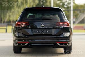 Black Volkswagen Passat B8 2023 in Riga, with an engine capacity of 2.00 L and mileage of 190 thousand km for 19900 €, photo 6 on AUTOMOTO.COM.LV