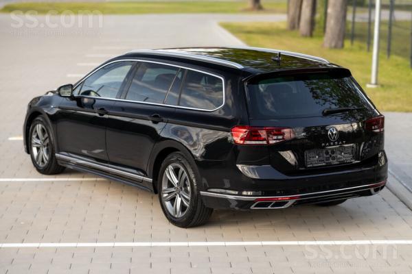 Black Volkswagen Passat B8 2023 in Riga, with an engine capacity of 2.00 L and mileage of 190 thousand km for 19900 €, photo 10 on AUTOMOTO.COM.LV