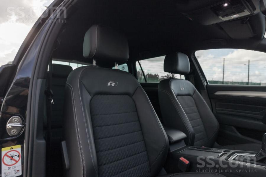 Black Volkswagen Passat B8 2023 in Riga, with an engine capacity of 2.00 L and mileage of 190 thousand km for 19900 €, photo 12 on AUTOMOTO.COM.LV